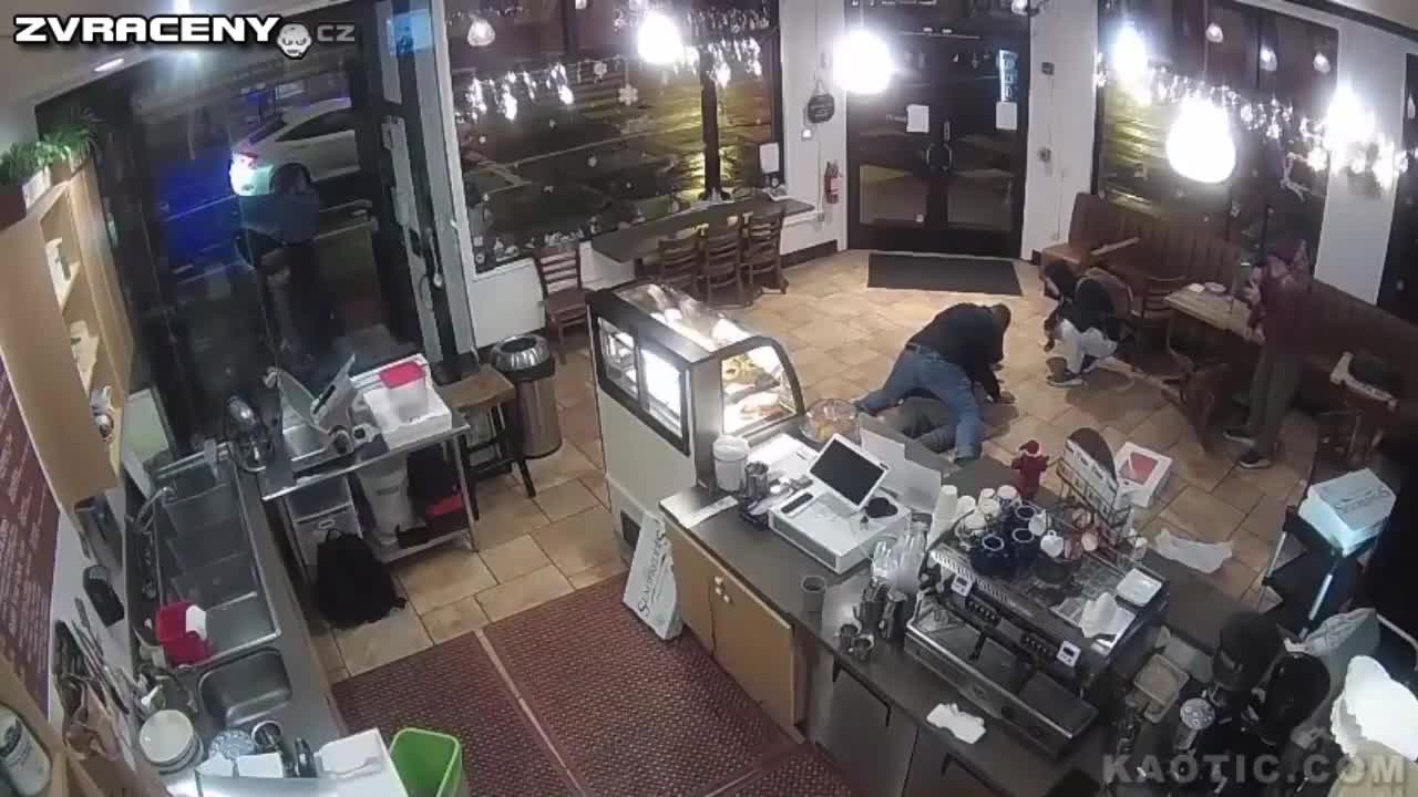 Zvrácený.cz - Odvážný barista